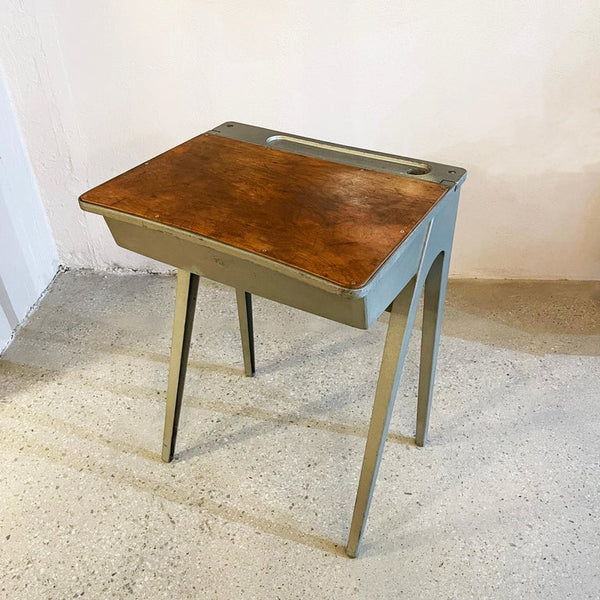 Mid-Century Modern School Desk James W. Leonard For Knoll Associates ...