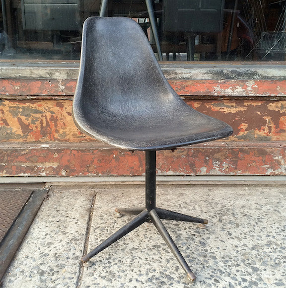 Mid Century Cosco Fiberglass Swivel Chair – cityFoundry