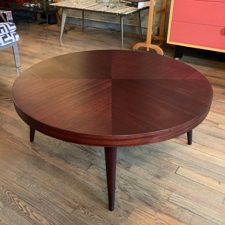 Mid Century Modern Round Mahogany Coffee Table – cityFoundry