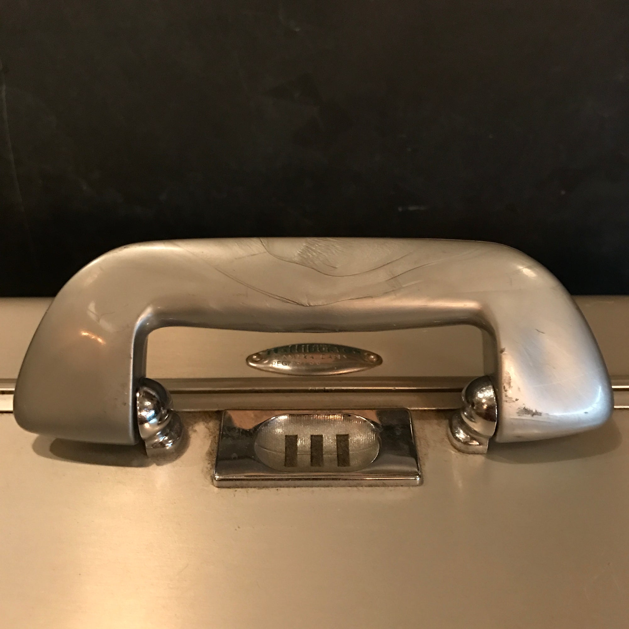 Vintage Aluminum Zero Halliburton Briefcase – cityFoundry