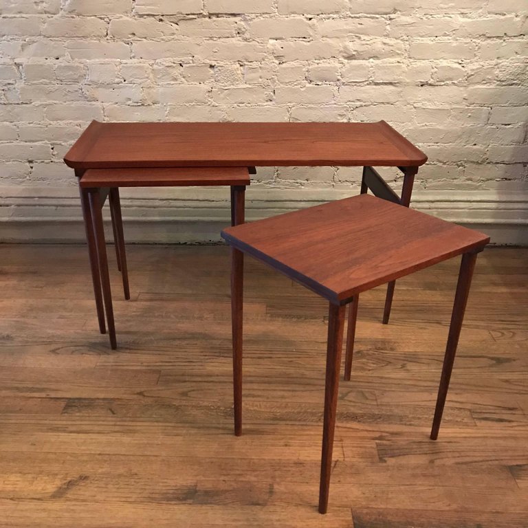 Vintage Mid-Century Danish Walnut Nesting Tables – cityFoundry