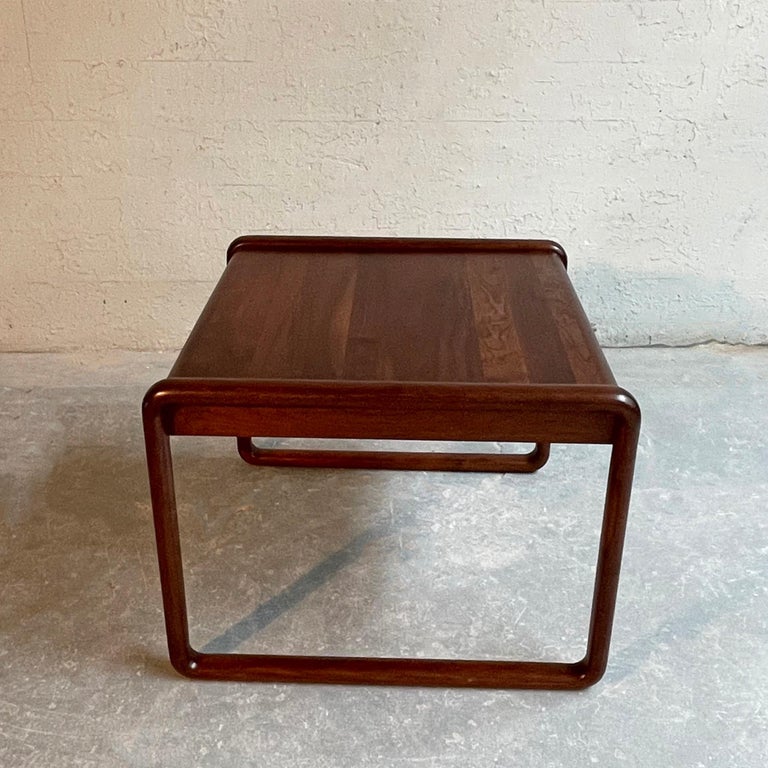 Mid Century Modern Walnut Side Table By Gunlocke – cityFoundry