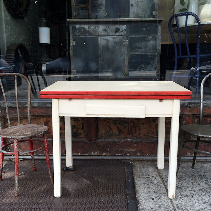 Milk Glass Kitchen Table – cityFoundry